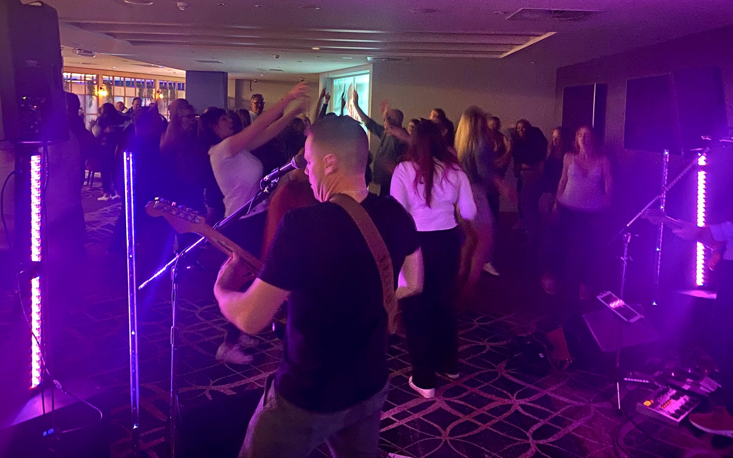Live Music & Entertainment – West Tradies